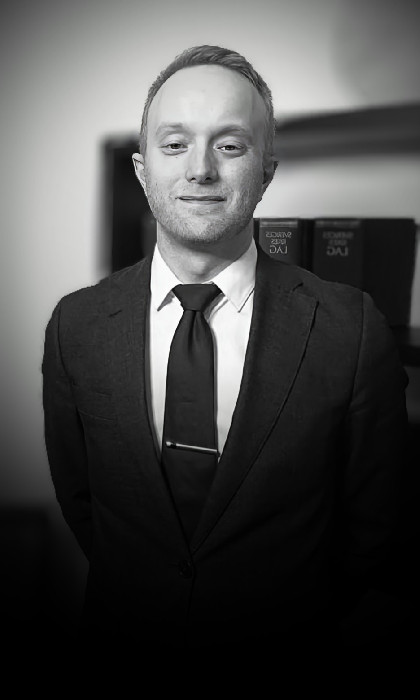 Lawyer Adam M. Lindström - Let me fight for your legal immigration rights!